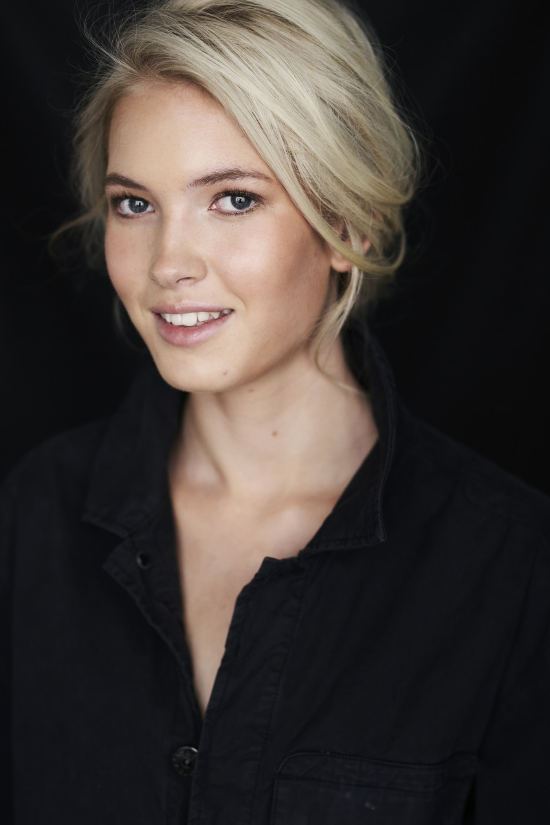 Nicoline R - CC Models